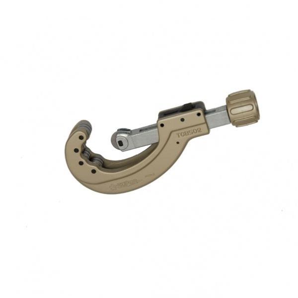 ローラーと替刃にベアリングを装備し、強靭な耐久性です。 アクション機能により優れた作業性です。 ステンレス鋼・鋼の切断に最適です。 用途 ステンレス鋼管・鋼管・銅管・アルミ管・真鍮管・硬質塩ビ管の切断に。 全長(mm):230〜296 切断...