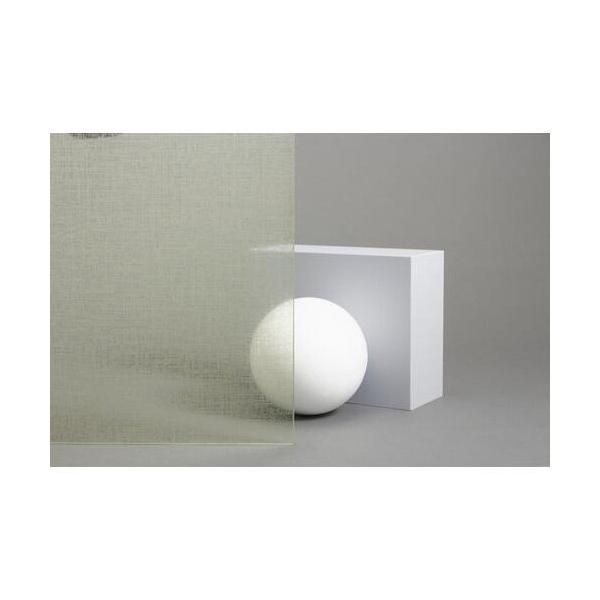 ■特徴 ファブリック/和紙は、空間を柔らかく遮り、立体感、奥行きを演出できる、ガラス用装飾デザインフィルムです。 デザインのみならず、有害な紫外線を99％以上ブロックすることができるので、日焼け対策が可能です。 また、万が一の災害時にガラス...