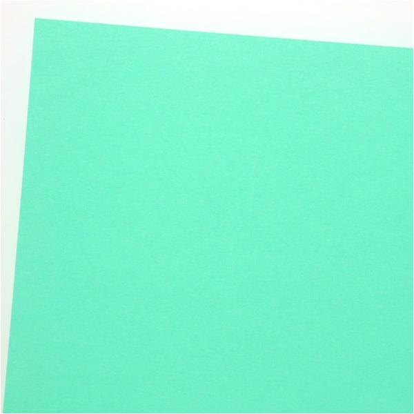 ■商品説明 やわらかく滑らかな質感のペーパーで、インナーラッピングや衣類・雑貨の保護など様々な用途にご利用いただけます。   ●入数:50枚 ■材質 薄葉紙20g ■サイズ 788×545mm ■規格 半才 50枚 ■柄 A09 エメラルド...