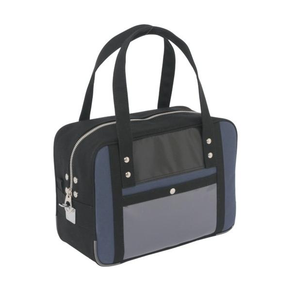 ■特徴 擦り切れに強く、耐久性に優れた帆布生地を使用したボストンバッグです。 既にお持ちの南京錠等で施錠可能な金具の付いたタイプです。 両面に宅配伝票用透明ポケットが付いているので梱包無しでそのまま配送することができます。 ポケット上部には...