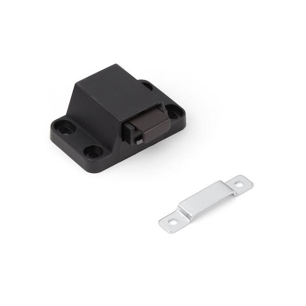 ■特徴 ワンタッチ操作で扉の開閉ができます。 ハンドル、つまみが不要です。 マグネットを使用しないタイプです。  ■仕様 プッシュラッチ(１４０−０５０−２７６)   【重量】 16.3g 【入数】 1セット PR20PK