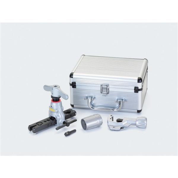 ■特徴 専用アダプター付属。 ラチェットハンドル（TA550SH、TA730SR）装着可能＜TA55DBT-2セット内容＞・フレアツール（TA550DB）・チューブカッター（TA560A）・リーマー（TA530）・専用アルミケース（TA55...
