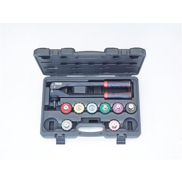 【商品説明】 ●カラフルなヘッドでサイズの視認性がいいです。 人間工学に基づいたTPRハンドルで使い心地も良好。 ●なまし銅管の拡管作業用に適しています。  【商品スペック】 ●適応銅管 : 1?4″?1-5?8″ (6.35 ?41.28...