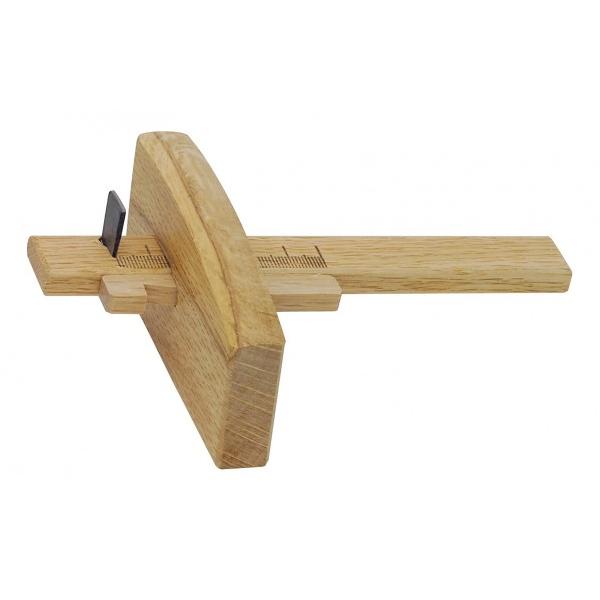 ●加工物の側面に沿った加工線のケガキに ●材質:刃部/刃物用特殊鋼、台/ナラ材 メーカー名:高儀  【サイズ】 H55×W93×D155(mm)