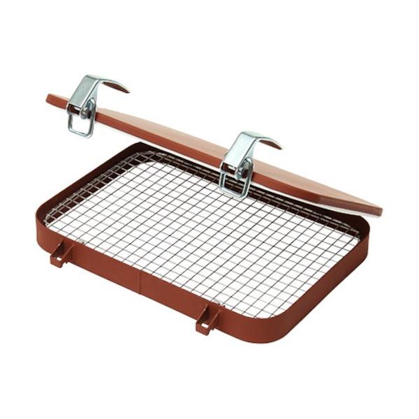 ■特徴 レバーによるワンタッチ開閉式の点検窓で取付が簡単です。 ■仕様 普通鋼 発泡ポリエチレンパッキン 網付き（ローラキャッチ式）    【重量】 7KG 【入数】 1個 【原産国】 日本製 CMDP3G