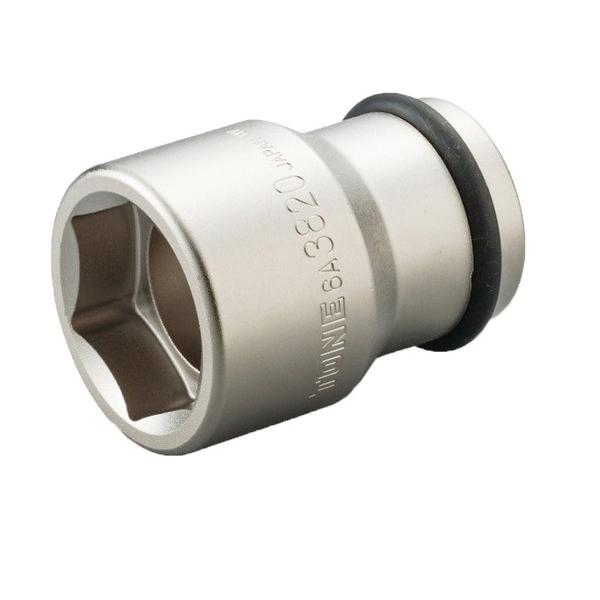 ●大型車用ホイールナット(アウターナット・インナーナット)着脱専用ソケットです。 ●アウターナット・インナーナットの着脱作業が1個のソケットでできる省力工具です。 ●六角部はストロングドライブを採用し、レンチ側四角はR付きで耐久性を向上させ...