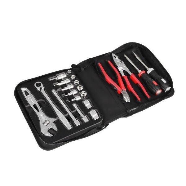 軽量・コンパクトで持ち運びに便利なツールバッグです。 定番工具から厳選した車・バイクの整備に最適なスタンダードな標準セットです。 用途 自動車整備&amp;メンテナンス用。 注意 ケースから工具を出し入れする時は、手を挟み込まないように注意...