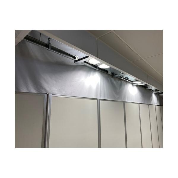 ■特徴 ポリエステル基布にPVCコーティングを施した白防炎シートです。  ■用途 建築、建設現場の養生や目隠しに。  ■仕様 防炎表示者認定番号：AFE-23-0435 目付：280ｇ 防炎認定ラベル付き  ■材質 シート：ポリエステル基布...