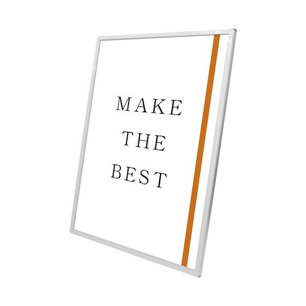 ■特長 使用する材料を限界まで削減した自立型スタンド看板 ■用途 店舗前やイベント時のポスターの展示に。  ■仕様 パネルサイズ:A1 タイプ:片面 枠色:シルバー 外形寸法(mm)間口:616 規格:A1 色:ホワイト ポスターサイズ:A...