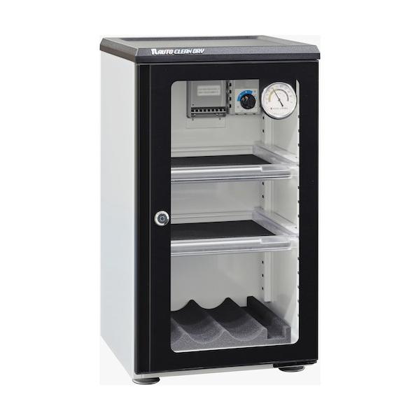 【商品説明】 ●Black &amp; Whiteシリーズ ●使い勝手の良いトップテーブル付き！ ●庫内湿度30〜50%RH ●耐久性抜群の日本製電子ドライユニット搭載 ●光触媒と可視光LEDで庫内をクリーンに保持 ●乾燥剤の交換が不要でメ...