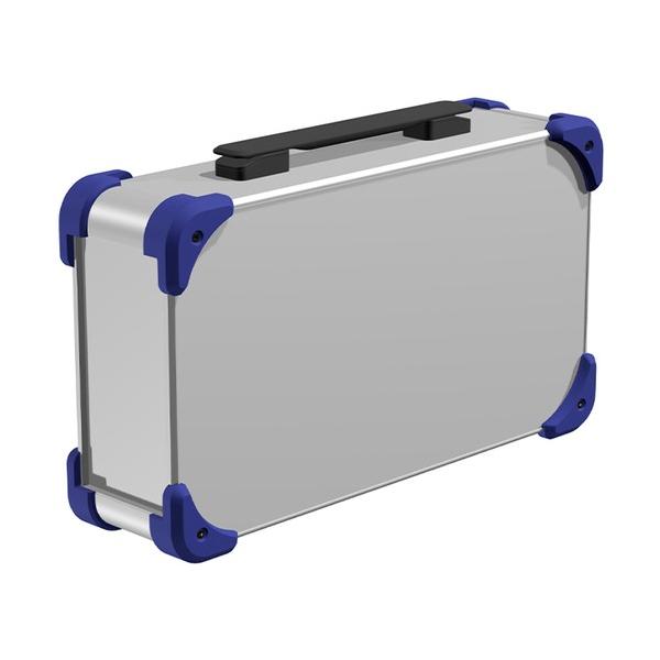 ■特徴 キャリンク゛ハント゛ル付の耐衝撃型アルミケースです。 ■用途 コーナーカ゛ート゛は弾力性のあるTPE (エラストマ) 製で、 滑りにくくコ゛ム足の役割にもなります。 ■仕様 キャリンク゛ハント゛ルの耐荷重は20Kgです。 ■材質 ア...