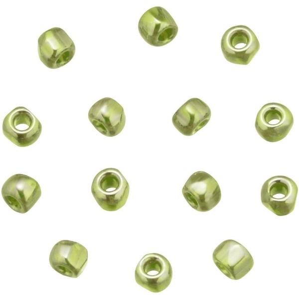 ●サイズ:外径約2.2mm  ●素材:ガラス  ●入数:1m入（約680粒）  ●ガラス素材のため、強い衝撃により割れる恐れがあります。  ビーズは、摩擦や酸化により色が落ちることがあります。  お子様の手の届かない場所に保管ください。  ...