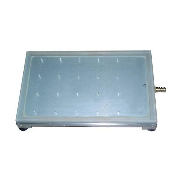 ■特徴 本機はアプリケーター、サグテスター等で一定厚の塗膜を作成する場合、このプレート上（フロートガラス）に試験片を吸引密着させ平滑を保ち一定の塗膜を作成するのを目的としたものです。 ■用途 試料固定用 ■仕様 JIS K5600 一般塗料...