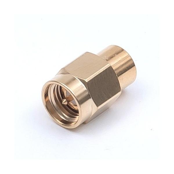 ■特徴 変換コネクタです。 SMA-U.FL。 ■用途 SMAジャックとU.FLプラグを有する変換コネクタです。 異なる型のコネクタをジョイントするために使用されます。 本体は、SMA側が黄銅に金メッキ、U.FL側はステンレスにパッシベイト...
