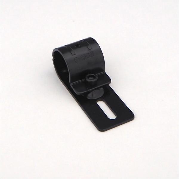 適合パイプ径(Φmm):28 材質:スチール 質量(g):100 セット内容:G-15D:1コ、G-15BS:1コ、ボルトM0610:1コ   【カラー】 黒 【入数】 1セット GA15DBK