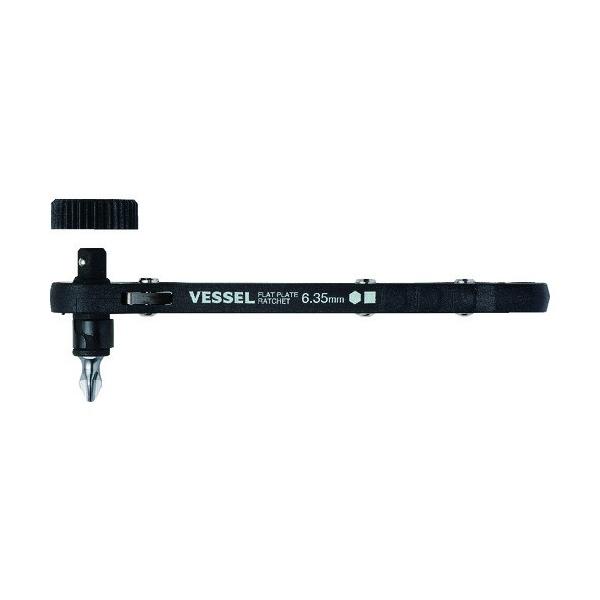 ■特徴 狭いところで便利な薄型ラチェットハンドルです。 スピードリングで早回しができます。  ■材質 本体:鉄板、ポリプロピレン ビット:特殊鋼 ドライバ、ネジ回し  【サイズ】 刃先+2 【重量】 92g 【入数】 1点 NoTD71