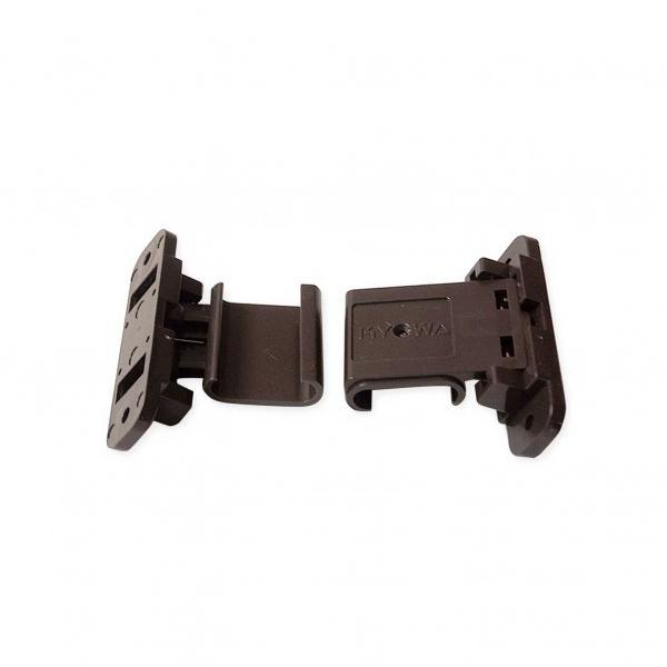 【商品説明】 工作 修理 家具の工作・修理パーツ  【用途】 食器棚等の扉の隙間を塞ぐために使用します。 召し合わせが必要な場合は別途お買い求めください。   【注意】 取り付けの際、木部の割れやネジの破損を防ぐためキリで下穴をあけてくださ...