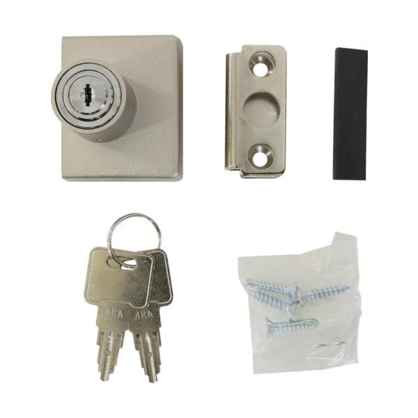 【商品説明】 扉や引出しのカギ！ 枠のある扉(外開き)や引出しにカンタンに取付できます。 ネジ止めタイプ 鍵のない外開きドア・家具を施錠できます！ 受け座を枠に取り付けて、受け座に錠を差し込んで施錠できます(ビス止め) 金属製、木製の扉や家...