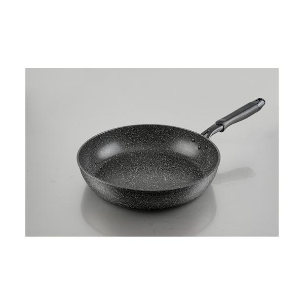 ■特徴 内面はこびりつきにくく、耐摩耗性に優れたダイキン工業設計「シルクウェアEK」ダブルマーブルコーティングです。 本体はフチ付で変形しにくい軽量タイプです。 ガス火はもちろんIHクッキングヒーターに使用できます。 耐摩耗試験50万回クリ...