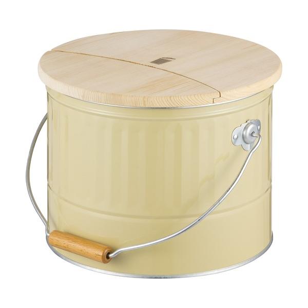 ■特徴 国産天然ひのきを贅沢に使ったオバケツオリジナル商品です。 ■材質 トタン製    【カラー】 赤 【重量】 1KG 【原産国】 日本製 AYI30