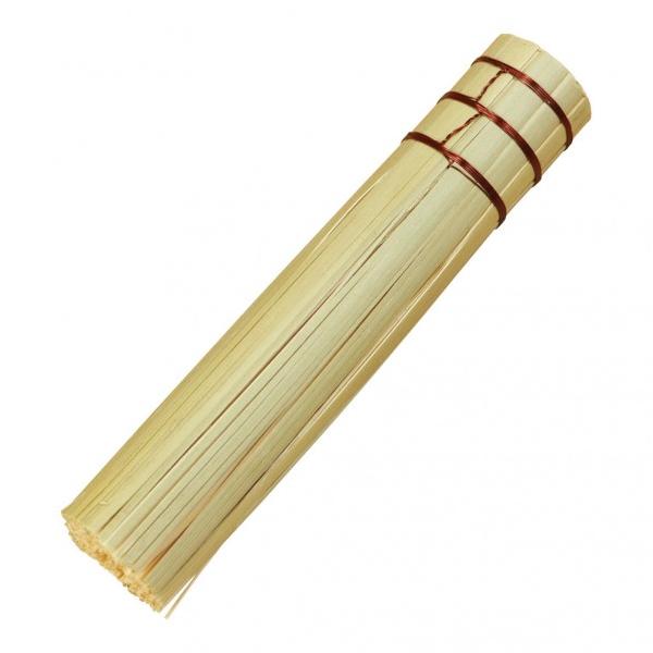 ●鉄フライパンの油分を残しつつ、汚れだけを落とします。 AKTG501  【重量】 69g 【入数】 1個 836697