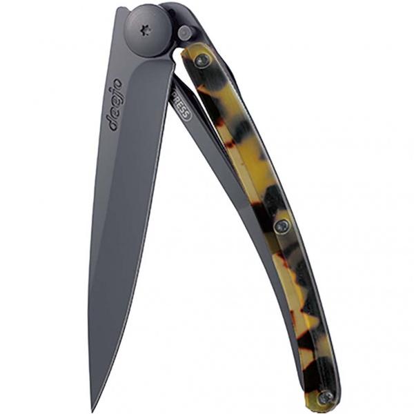 ●サイズ:全長 205mm/収納時 110×25mm/ブレード 95mm ●重量:37g ●材質:本体 ステンレススチール(ブラックチタンコーティング)/ハンドル アセテート ●付属品:ナイロンケース  【入数】 1個