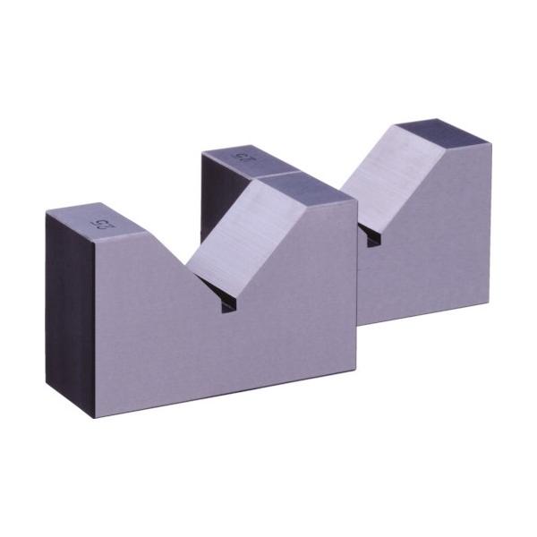 ■特徴 V溝は90°精密仕上げされており円筒の検査、丸棒の精密ケガキなどに使用します。 2個1組となっています。 ■用途 丸棒の精密ケガキなど。 ■仕様 各面の平行直角度:20μm 組入数(個):2 ■材質 特殊工具鋼    【重量】 6K...