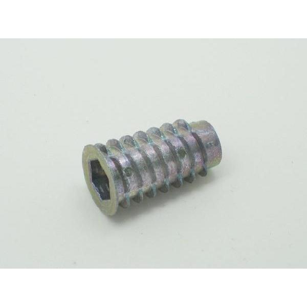 ダイカスト製・クロメートメッキ全長２５ｍｍ・ネジＭ８参考下穴径１１．０ｍｍ〜１１．３ｍｍ※使用六角レンチ８ｍｍ写真と色が違う場合がございますのでご了承ください。※こちらの商品はメール便をご利用いただけます。メール便の特徴１．ポスト投函になり...