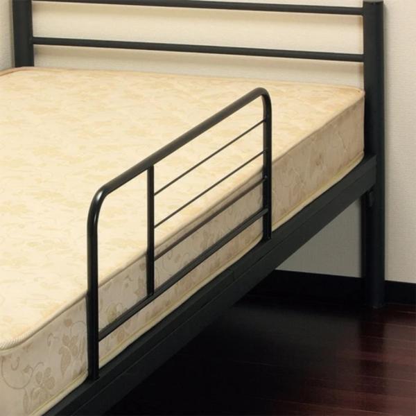 サイズ・容量W895×D450×H340mm規格■生産地：中国■素材・成分：仕様：フレーム：スチール(φ19.1) 粉体塗装機能：●マット下差込部が360°回転式なので ベッドの両側で使用できますベッド 布団 柵 フェンス ガード シンプル...