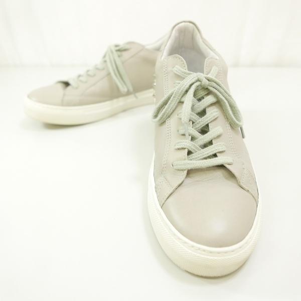 [管理番号] DN-11599[ブランド名] uniform experiment (ユニフォームエクスペリメント)[アイテム名] LEATHER STUDS SNEAKER[カラー] GRAY※モニターの発色の具合によって実際のものと色が...