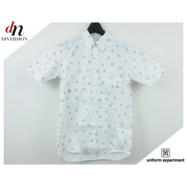 [管理番号] DN-1509[ブランド名] uniform experiment (ユニフォームエクスペリメント)[アイテム名] S/S STAR B.D SHIRT[カラー] WHITE※モニターの発色の具合によって実際のものと色が異なる...