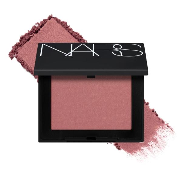 【発売日：2026年01月16日】[ブランド]NARS[カテゴリ]チーク[内 容 量]1.5g頬に官能を。自惚れるほどの肌へ軽やかなタルクフリーフォーミュラを採用し、ひとはけで肌の上をなめらかに滑り、彩度が長時間持続するパウダーチーク。きめ...