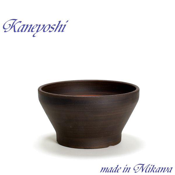 【サイズ】【幅】　約 ２５．０ｃｍ × 【高さ】　約 １４．０ｃｍ　　【安くて丈夫な植木鉢】というのが日本製三河焼シリーズの最大の特徴のひとつです。さらに、この植木鉢は全自動成型機械を使って製造しています。　【安い】の理由は機械での大量生産...