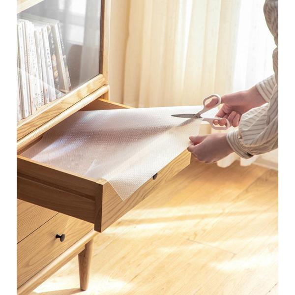 商品名:食器棚シート 60cm×150cm 滑り止めシート 透明 EVA製 抗菌 防臭 防カビ 自由裁断 洗濯 ロール キッチン 棚                            商品説明: 食器棚シート ずれない 戸棚シート 棚敷...