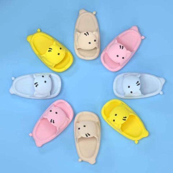 素材：PVCご注意：※素人採寸ですので、若干の誤差がございます、ご了承ください。検索キーワード：スリッパ ルームシューズ キッズ サンダル 夏 子供 男の子 女の子 PVC ゴム フルーツ 前あきスリッパ 室内 消音 子供用 防水 洗える ...