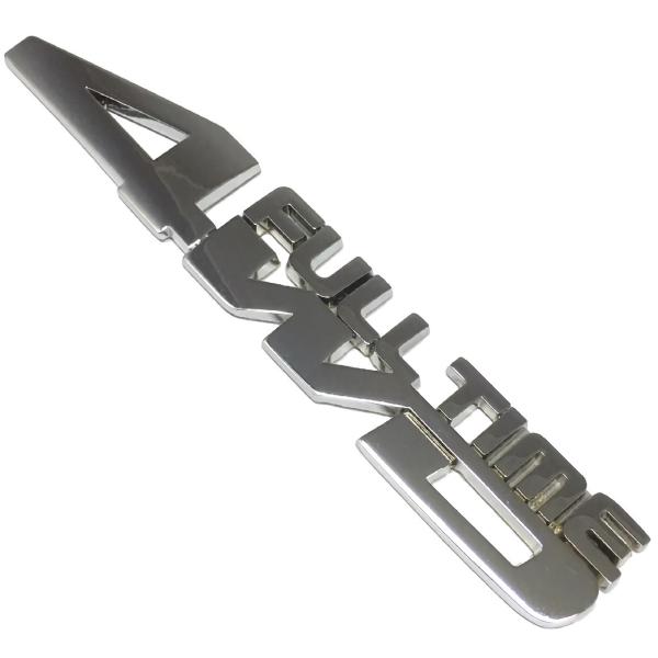 ※クロネコＤＭ便発送の為、配達日、時間のご指定は承れませんのでご了承下さい。サイズ：約15.6cm×2.6cm×4mm材質：金属　シルバーメッキ仕上げ入り数：エンブレム×1　両面テープ×1（貼り付け済み）両面テープ貼り付け済みなので貼り付け...