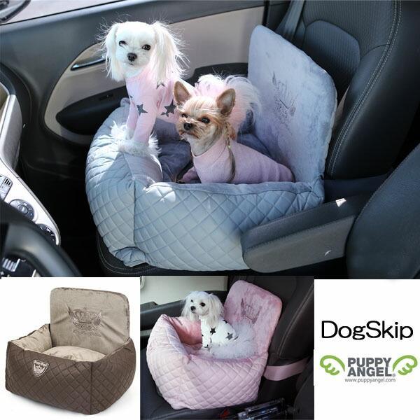 ■商品説明車で旅行する時などに便利なカーキットです♪車の座席に取り付けることが出来、ワンちゃんも安心安全♪中のクッションはコンフォタブルでワンちゃんも快適！宿泊先でのハウスとしても使えます♪飛び出し防止リード付き♪Sサイズはこちらをクリック...