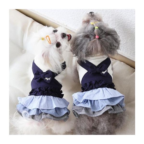 エプロンスカートで可愛い☆デニムで元気なワンちゃんアピール。スカートのふんわりとしたシルエットがガーリーなワンピ―ス。かわいい＆カジュアルの持ち合わせで、とてもおしゃれになれるワンピです。あたたかく、秋冬のさまざまなシチュエーションにぴった...