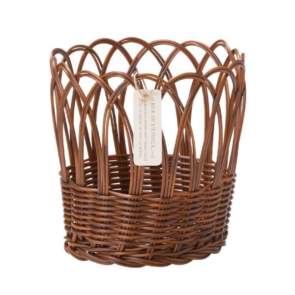 ●完全防水のフラワーバスケット　ウォータープルーフなので、安心してお水をかけられます。●ナチュラルな雰囲気で、お花がさらに映えます。●お花をバスケットに、そのままギフトとしても。【仕様】サイズ：185mm×183mm×183mmカラー：ブラウン