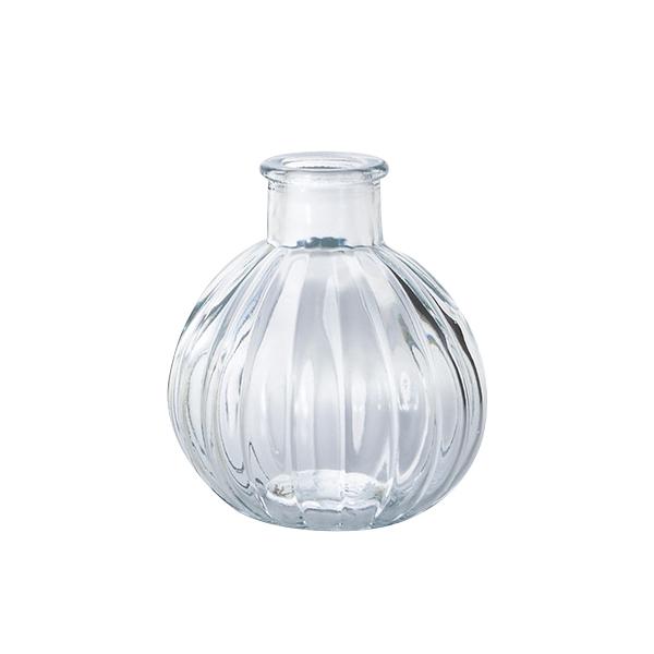 ガラスの花瓶やポットに花を入れて置くだけでさわやかな気分に。サイズ：Φ8.5×H8.2cm　材質：ガラス　カラー：パープルエイチツーオー