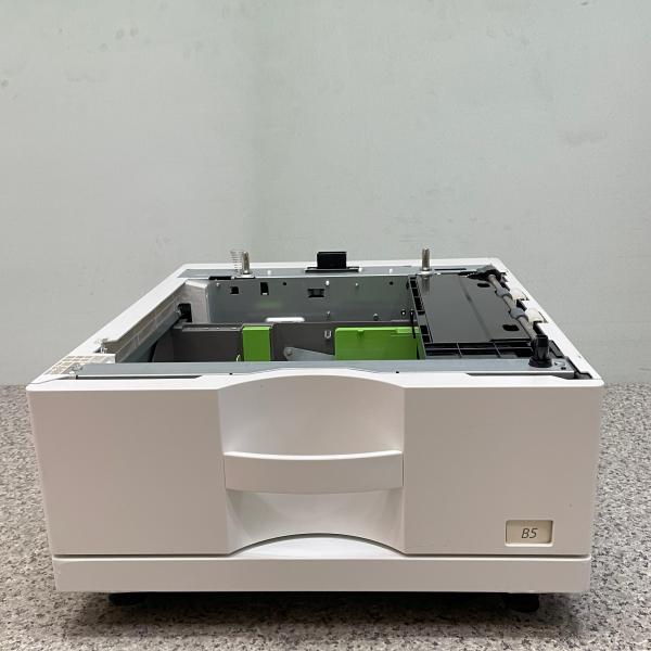 ◆シャープ複合機 MX-C305W MX-C306W専用台　MX-DS23N と1段給紙装置 MX-CS14N。◆用紙カセットが1段増えて、伝票や裏紙等のセットに便利です◆デスクサイドに置くのにピッタリな専用台です。キャスターがついています...