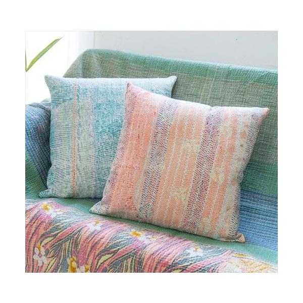 ●色:マルチカラー●商品の寸法:45L x 45W cm●ブランド:Tomo Corporation(トモ・コーポレーション)●商品の個数:1●ヴィンテージの魅力が輝く、カンタ刺繍アイテム♪ オンリーワンデザインのカンタ刺繍を施したクッショ...