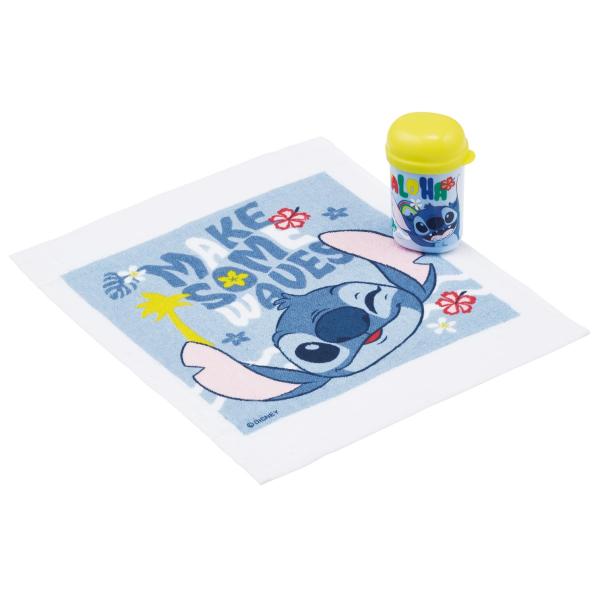 ●サイズ:横28×縦32cm、ケース:横6.8×縦5×高10.8cm●材質:綿100％、ケース:ポリプロピレン●原産国:日本、おしぼり:中国持ち運びに便利なケース付きおしぼり。名前シール付きで幼稚園や学校にピッタリ。おしぼりを凍らせると保冷...