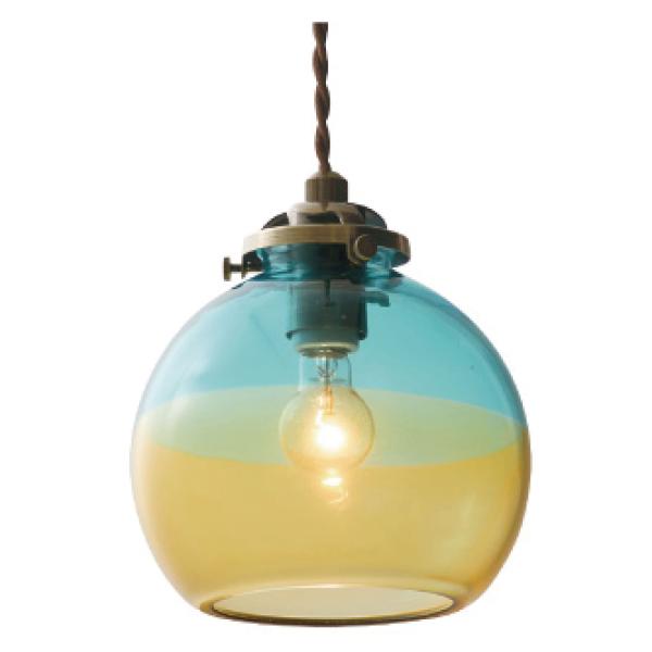 ●ブランド:INTERFORM INC.●色:ブルー●材質:ガラス スチール●スタイル:カジュアル モダン シンプル ナチュラル レトロ ポップ 北欧●照明器具の形状:ペンダント●【商品の概要】 コロンと丸いガラスセードが愛らしいカラフルな...