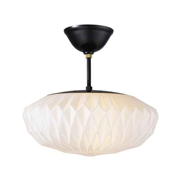 ●ブランド:INTERFORM INC.●色:ゴールド●材質:ガラス スチール●スタイル:モダン●照明器具の形状:シーリング●商品の概要】 折り紙のような幾何学模様のホワイトガラスが柔らかで繊細な光を放つシーリングライトです。 艶のあるホワ...