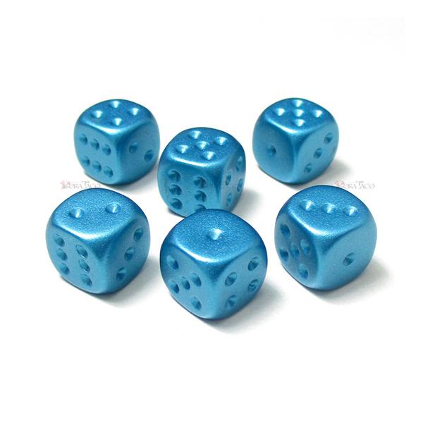 ◆メタル塗装に「すれ跡」のある場合がございます。予めご了承ください。樹脂サイコロをメタルコーティングした12mm6面サイコロです。内容／1個