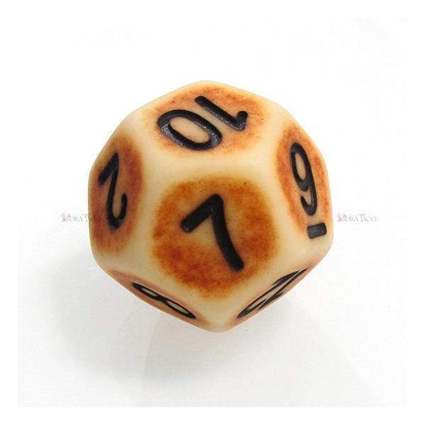 食パンをまるごと一斤、サイコロにしました。内容／12面×1個サイズ／標準サイズ※焦げ色には個体差があります。※食べられません。