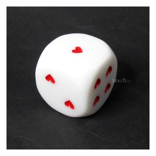 ハート型ピプスの25mm6面サイコロです。