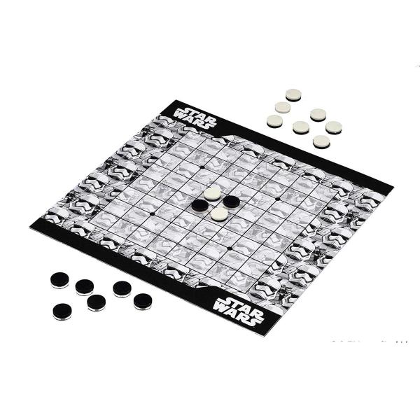 軽くて持ち運びにも便利なミニオセロ!24x23cmの紙製盤面にSTAR WARSのデザインがプリントされた、軽くて持ち運びにも便利。