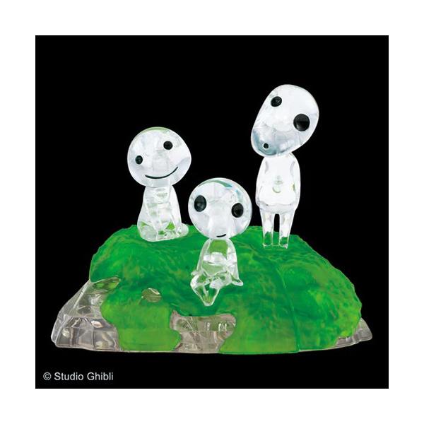 ●品番:50297●入数:１個●このパズルは透明のピースを組み上げる立体ジグソーパズルです。●完成すると、クリスタルのように美しく輝くインテリアとして楽しめます。●苔岩の上でこちらを見つめる森の精霊、コダマたちが出来上がります。